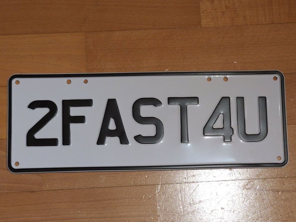 Nummernschild Autokennzeichen "2FAST4U" | Kaufen auf Ricardo