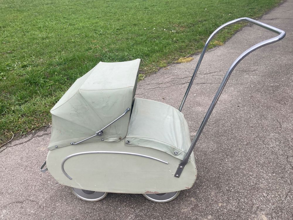 Antiker Kinderwagen Helvetia 1948 (Gebraucht) in Unterwasser für CHF 2 ...
