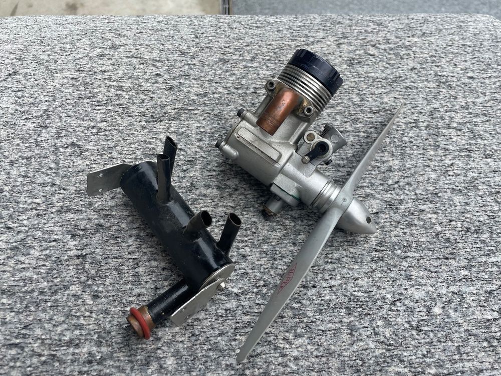 YS Engine- YS 60 FS motor Engine RC airplane | Kaufen auf Ricardo