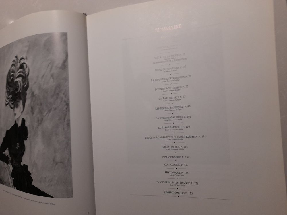 LIVRE VAN CLEEF & ARPELS - PALAIS GALLIERA 1992 Paris (Neuf (Voir ...