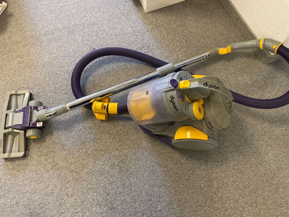 Dyson DC05 (Gebraucht) in Richterswil für CHF 38 – nur Abholung auf ...