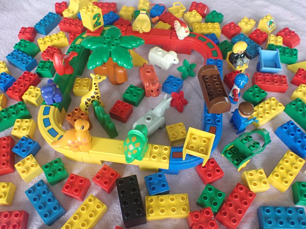 viele Lego DUPLO Steine Tiere, Dinos und Figuren 130 Teile (Gebraucht) in Geroldswil für CHF 21 ...