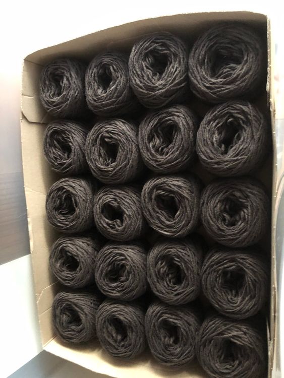 20 x Strickwolle - Microfaser dunkel-Schokobraun (Neu (gemäss ...