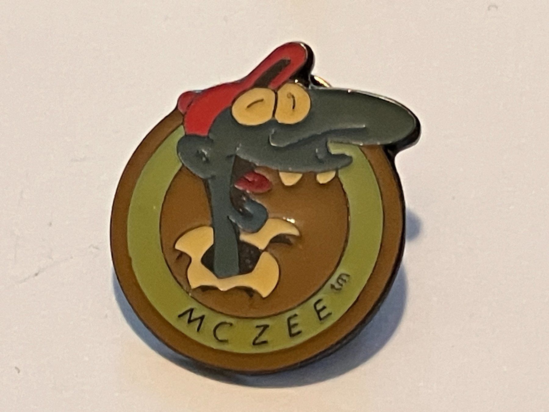 1 Pin MC Zee (Gebraucht) in Basel für CHF 1 – mit Lieferung auf Ricardo ...