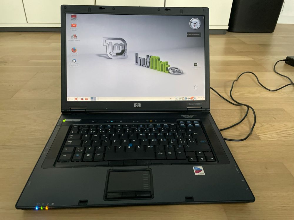 HP Notebook NC8230 mit Linux Ubuntu (Gebraucht) in Stallikon für CHF 25 ...