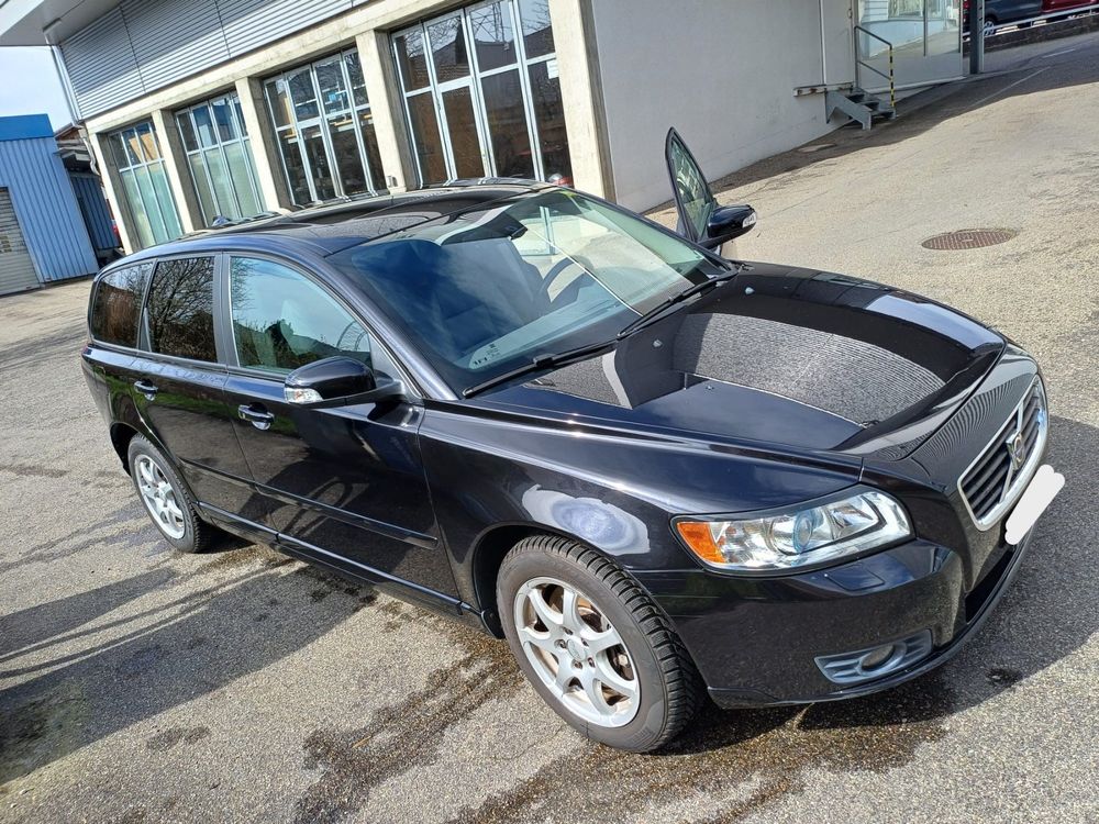 Volvo V50 T5 AWD Summum | Kaufen auf Ricardo