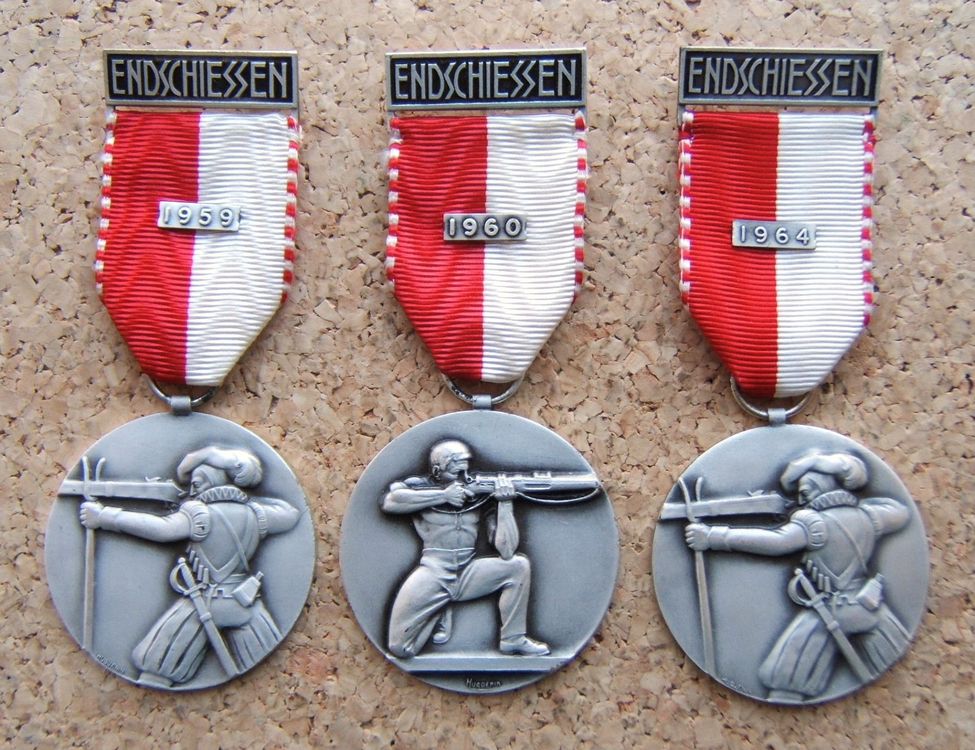 3 SCHÜTZENKRÄNZE / AUSZEICHNUNGEN 1959 - 1964 (Gebraucht) in Brunnen für CHF 2 – mit Lieferung ...