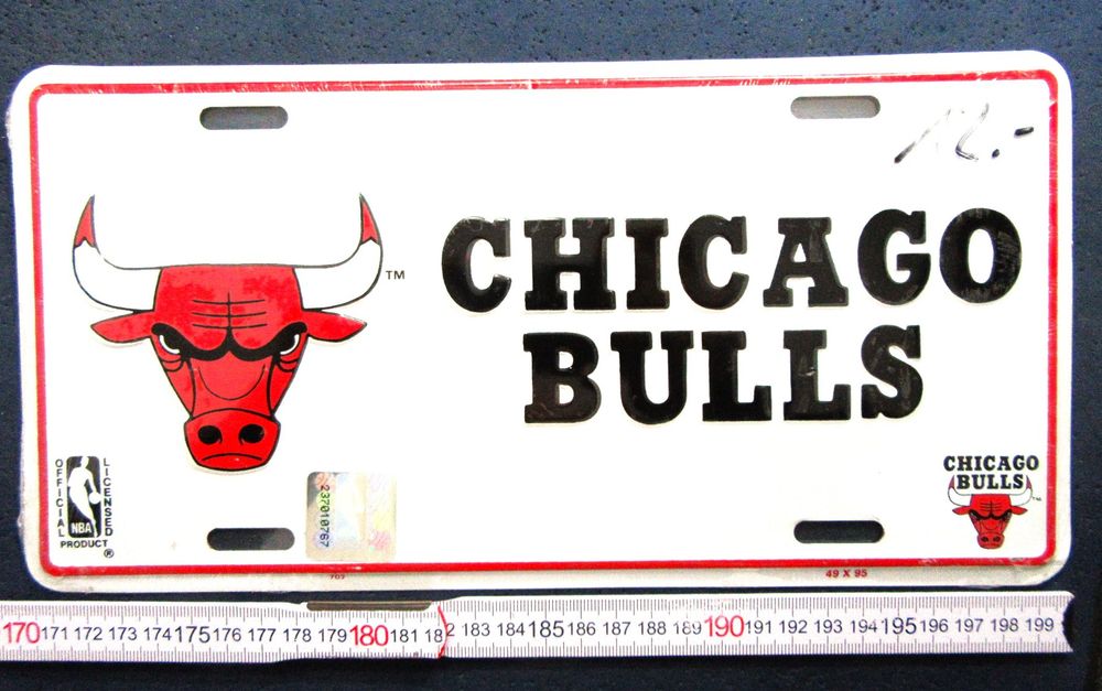 CHICAGO BULLS NBA BLECHSCHILD ca.30x15cm NEU IN OVP USA (Gebraucht) in ...