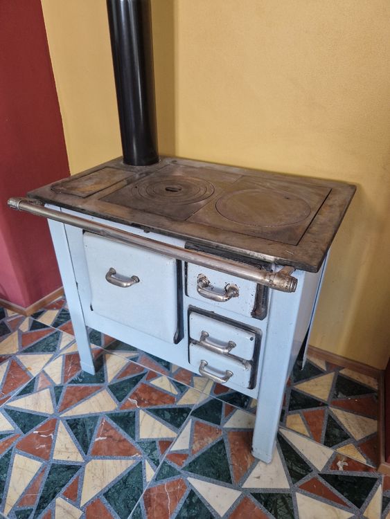 Alter Holzherd mit Backofen (Gebraucht) in Zürich für CHF 120 – nur ...