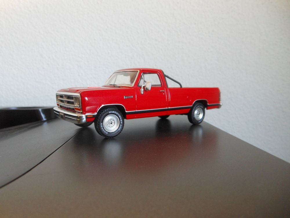 Dodge Ram Premium 1/43 (Neu (gemäss Beschreibung)) in Emmenbrücke für ...