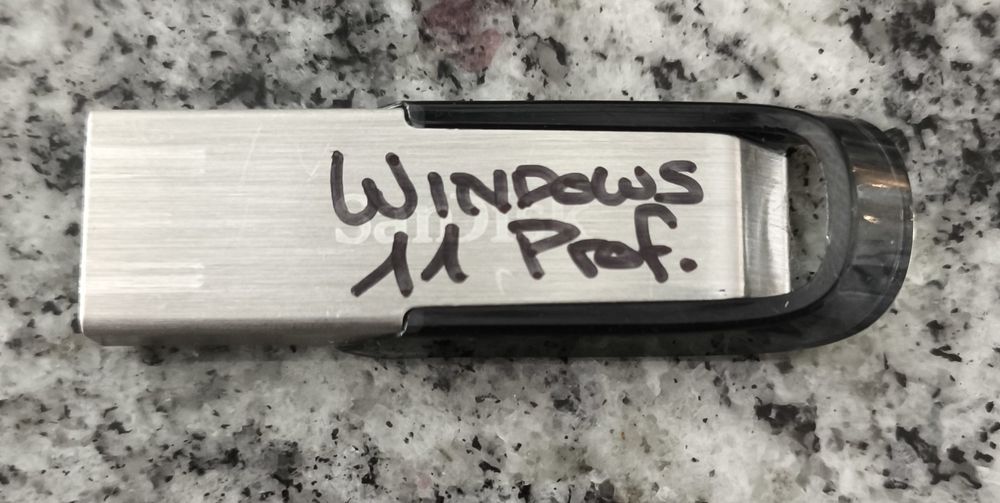 🔥 Windows 11 Boot Stick, 32GB Sandisk Ultra Flair USB 3.0🔥 | Kaufen auf ...