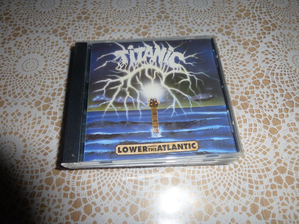 TITANIC CD (Gebraucht) in herisau für CHF 3 – mit Lieferung auf Ricardo kaufen