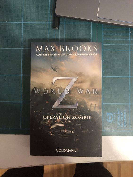 Max Brooks: World War Z (Gebraucht) in Zürich für CHF 1 – mit Lieferung ...
