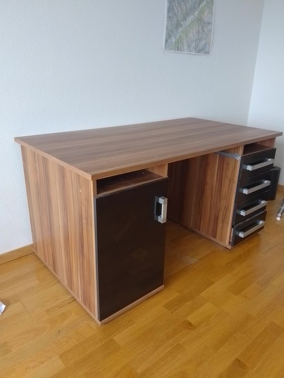 Pult (Gebraucht) in Olten für CHF 1 – nur Abholung auf Ricardo kaufen