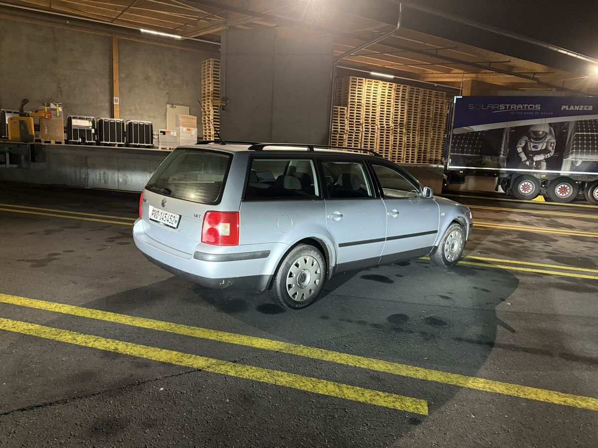 VW Passat Variant 1.8T, 2001, Break spacieux et fiable! (Gebraucht) in ...