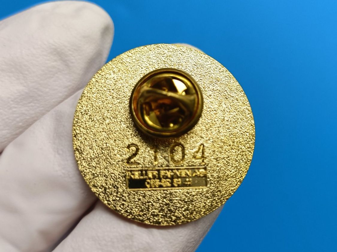 Pin 42. Schweizer Kegelmeisterschaft Nr. 2104 - Box 40 (Gebraucht) in ...