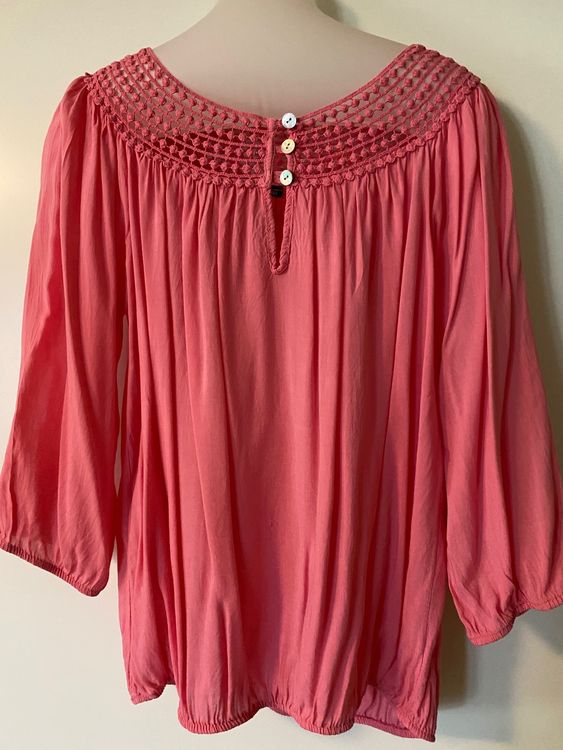 Sommerliche Bluse (Gebraucht) in Stadel b. Niederglatt für CHF 7 – mit Lieferung auf Ricardo kaufen