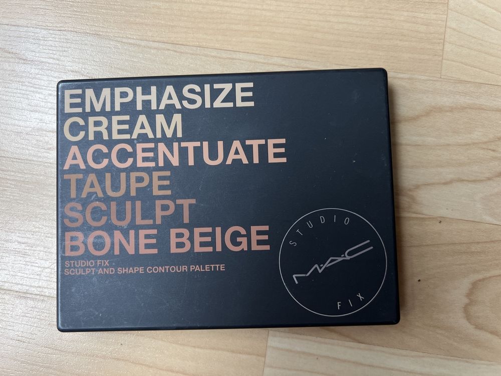 MAC Contouring Palette Studio Fix Sculpt and Shape (Gebraucht) in ...