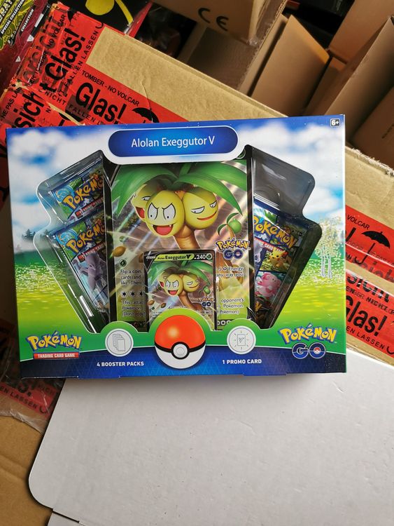 Pokemon/Pokemon GO Alolan-Exeggutor V-Box (englisch) (Neu und ...