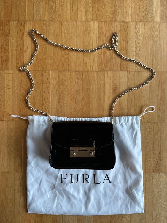 Furla - Umhängetasche - schwarzes Lackleder - wie Neu | Kaufen auf Ricardo