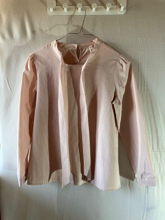 Klassische rosa Bluse Gr. M (Gebraucht) in Grosswangen für CHF 7 – mit ...