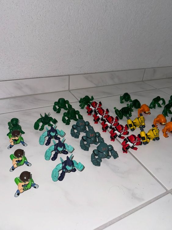 Ben-10 Kleine Figuren 34 Stück | Kaufen auf Ricardo