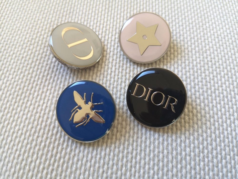 Dior CD Pin Set | Kaufen auf Ricardo