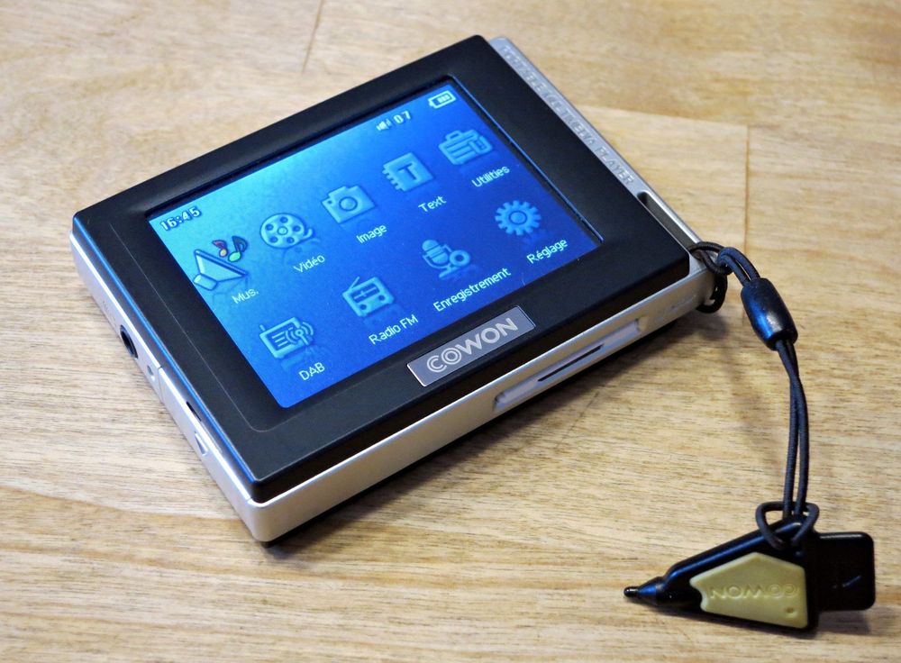 Cowon D2 8GB - Audiophile MP3 Player | Kaufen auf Ricardo