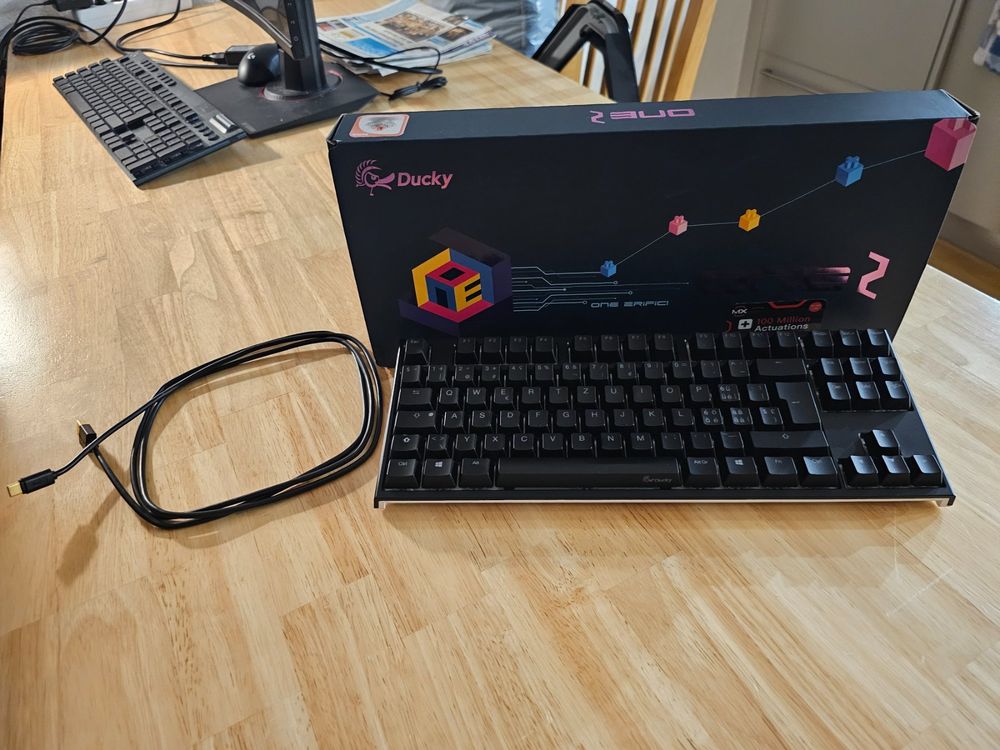 Ducky One 2 RGB TKL MX Silent Red Switches (CH Layout) (Gebraucht) in ...
