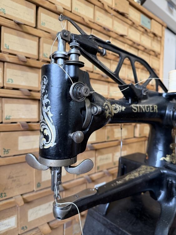 Leder Mit Nahmaschine Nahen