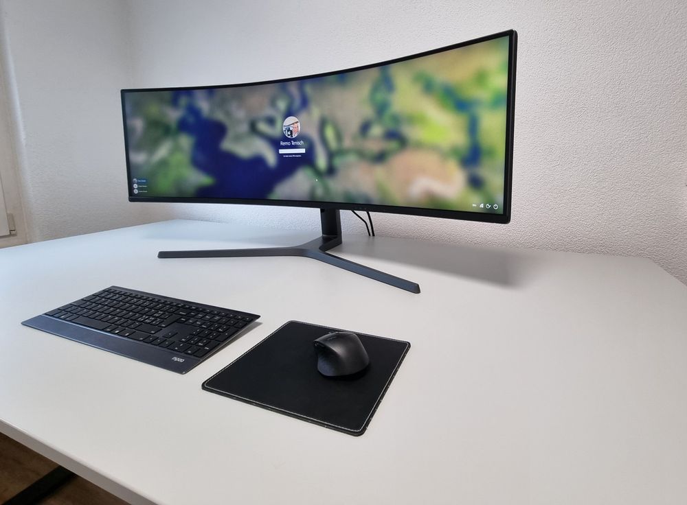 Samsung Curved Gaming Monitor C49HG90DMU (49") | Kaufen auf Ricardo