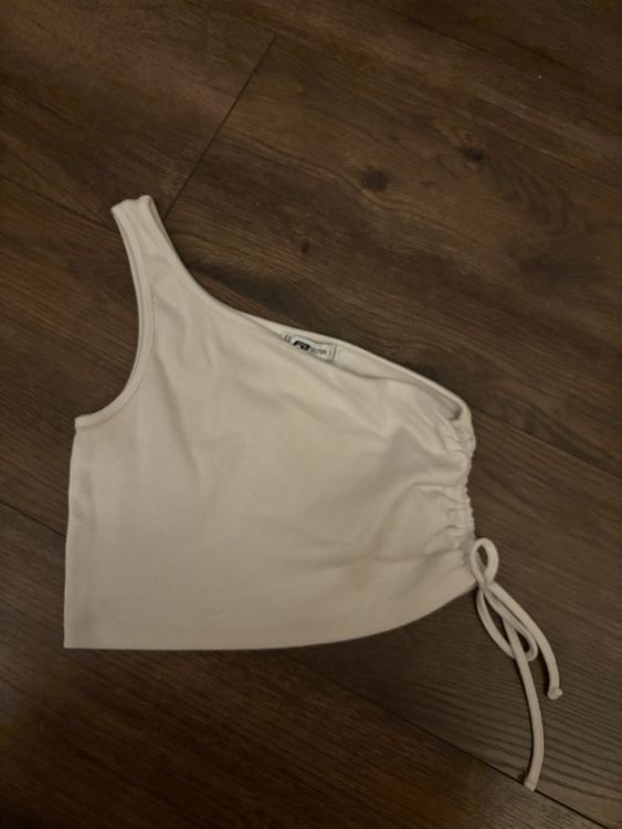 top crop top (Neuf (Voir description)) à Sion pour CHF 2 – avec ...