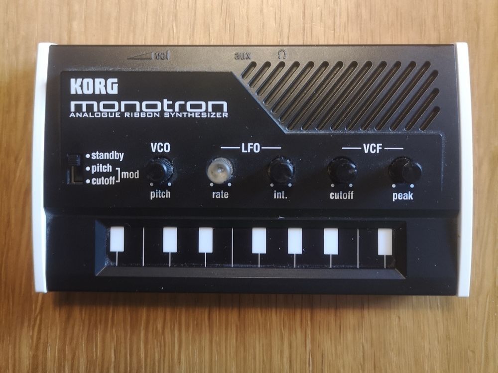 Korg Monotron Analog Ribbon synthetizer (Gebraucht) in Bern für CHF 78 ...