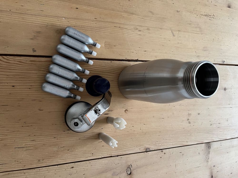 Kisag Rahmbläser 0.5l inkl 7 Kapseln | Kaufen auf Ricardo