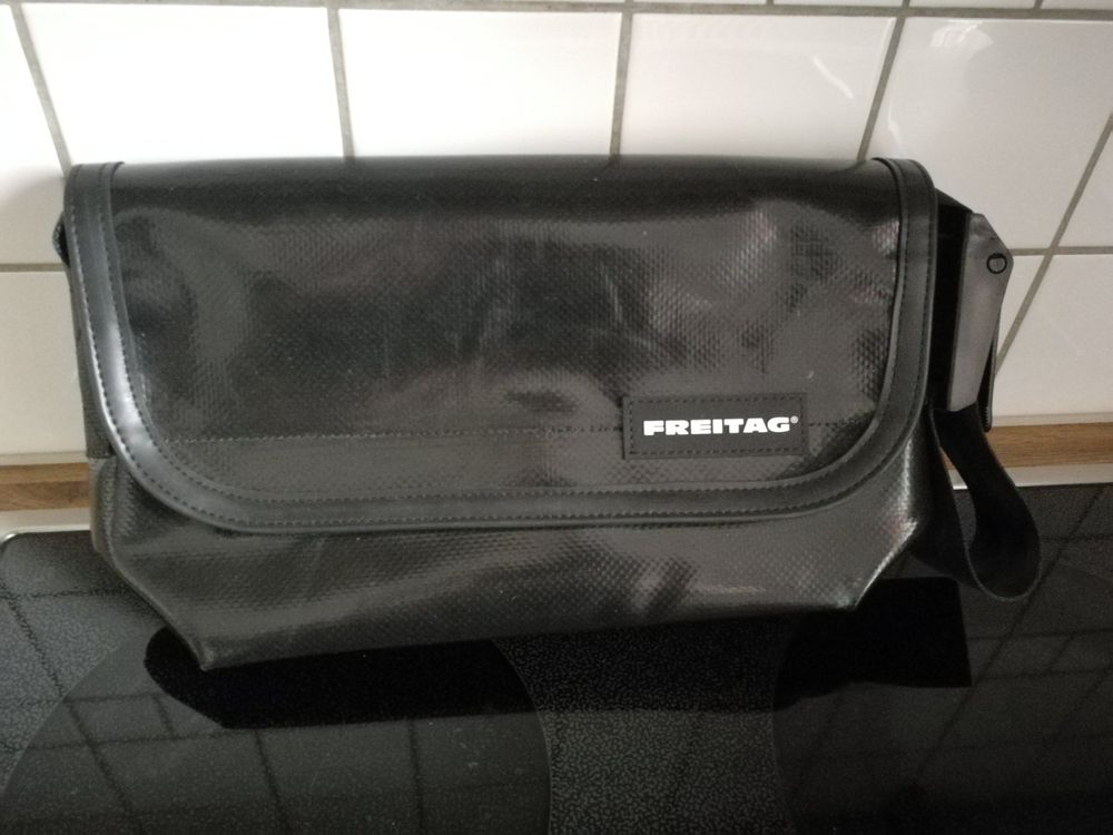 FREITAG F41 HAWAII FIVE-O - BLACK - NEU | Kaufen auf Ricardo