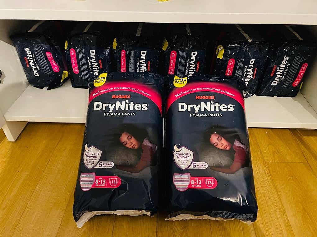 8 Packungen Huggies Dry Nites (Gebraucht) in Bassersdorf für CHF 55 ...