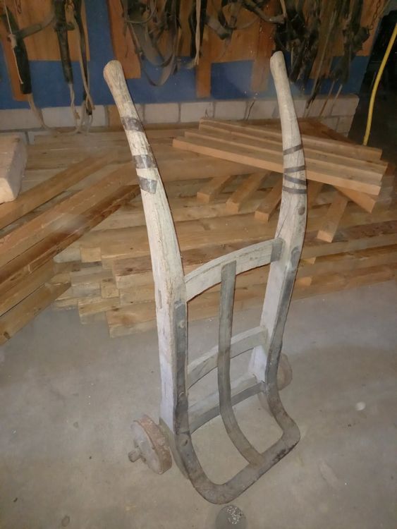 Aniker Sackkarren, Käseform, Melch-Stuhl, Wagenräder (Defekt) in ...