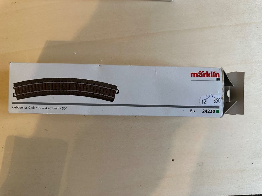 6x Märklin 24230 Gebogenes Gleis R2 30° H0 neuwertig (Gebraucht) in Worben für CHF 19 – mit ...