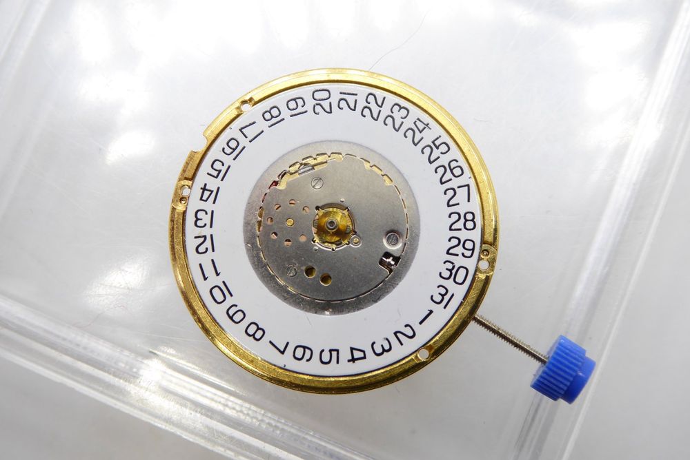 ETA F06.111 Quartz swiss movement (Neu (gemäss Beschreibung)) in Geneve ...