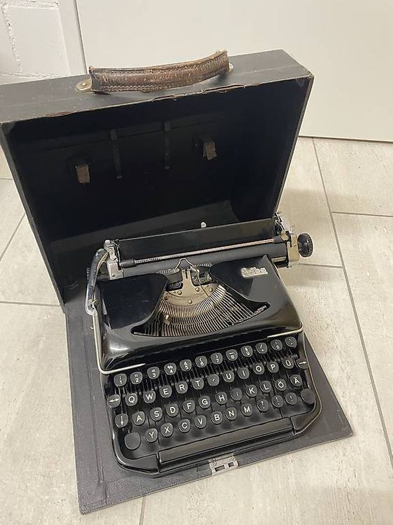 Auch als Deko: Schreibmaschine Erika (Gebraucht) in Niederrohrdorf für ...