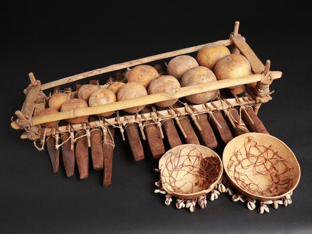 Afrikanische Balafon mit 2 Kalebassen, Bambara, Mali (Gebraucht) in ...