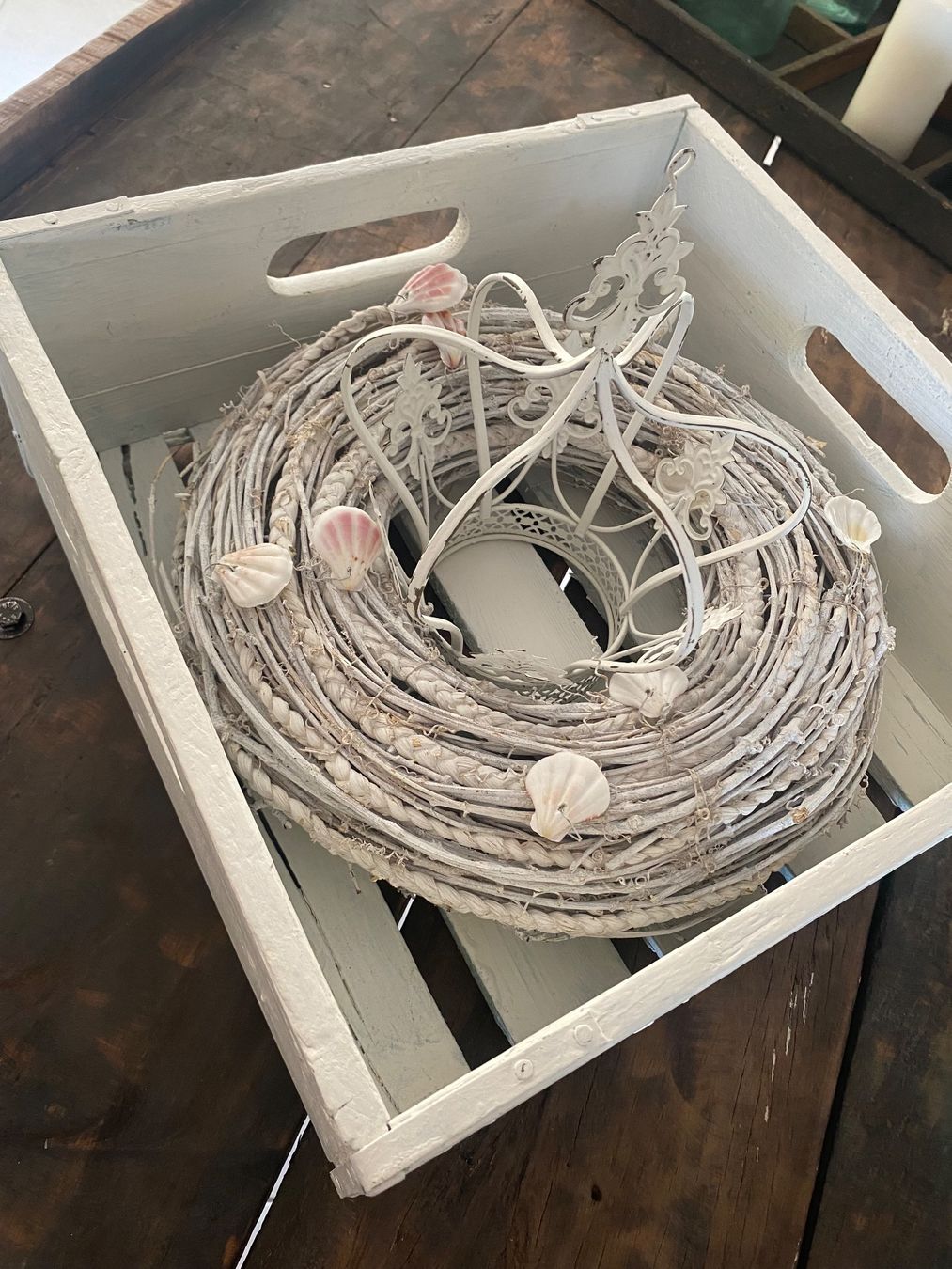 Shabby alte Kiste mit Kranz (Gebraucht) in Gipf-Oberfrick für CHF 9 ...