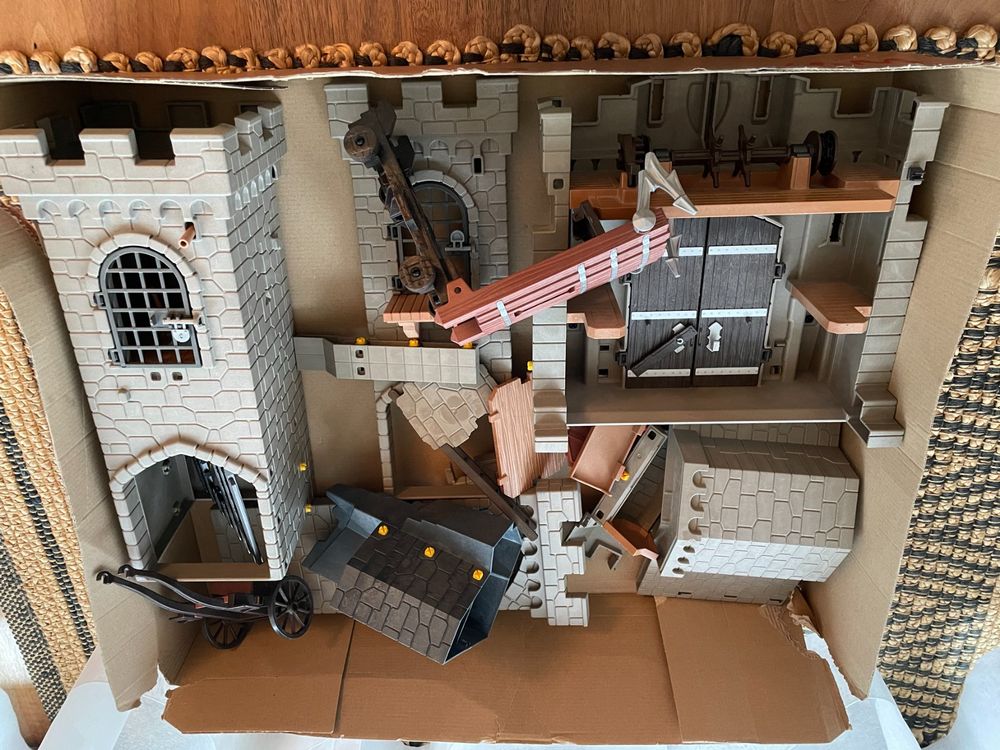 ZWEI!! PLAYMOBIL 4865 Grose Löwenritterburg & noch eine ande | Kaufen ...