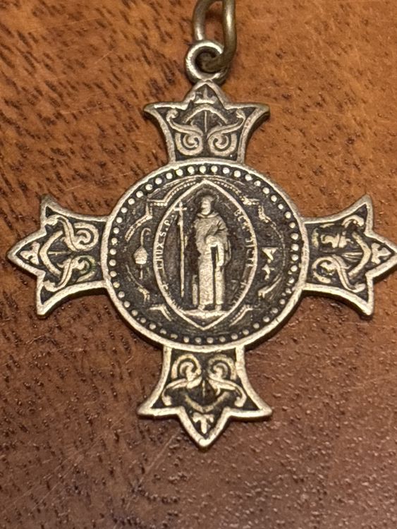 Ciondolo croce vintage San Benedetto (Gebraucht) in basel für CHF 35 ...