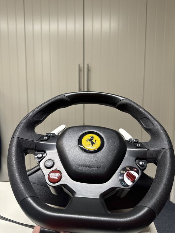PS4 Lenkrad T80 Thurstmaster Ferrari | Kaufen auf Ricardo