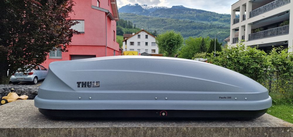Dachbox Thule Pacific 200 410 L (Gebraucht) in Uster für CHF 300 – nur ...