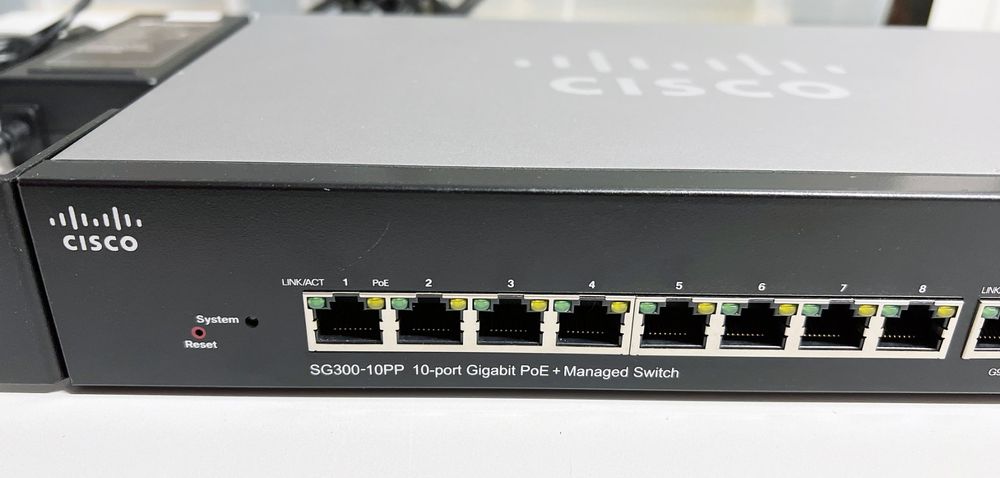Cisco SG300-10PP, 10-Port PoE+ Switch, Layer-3 | Kaufen auf Ricardo