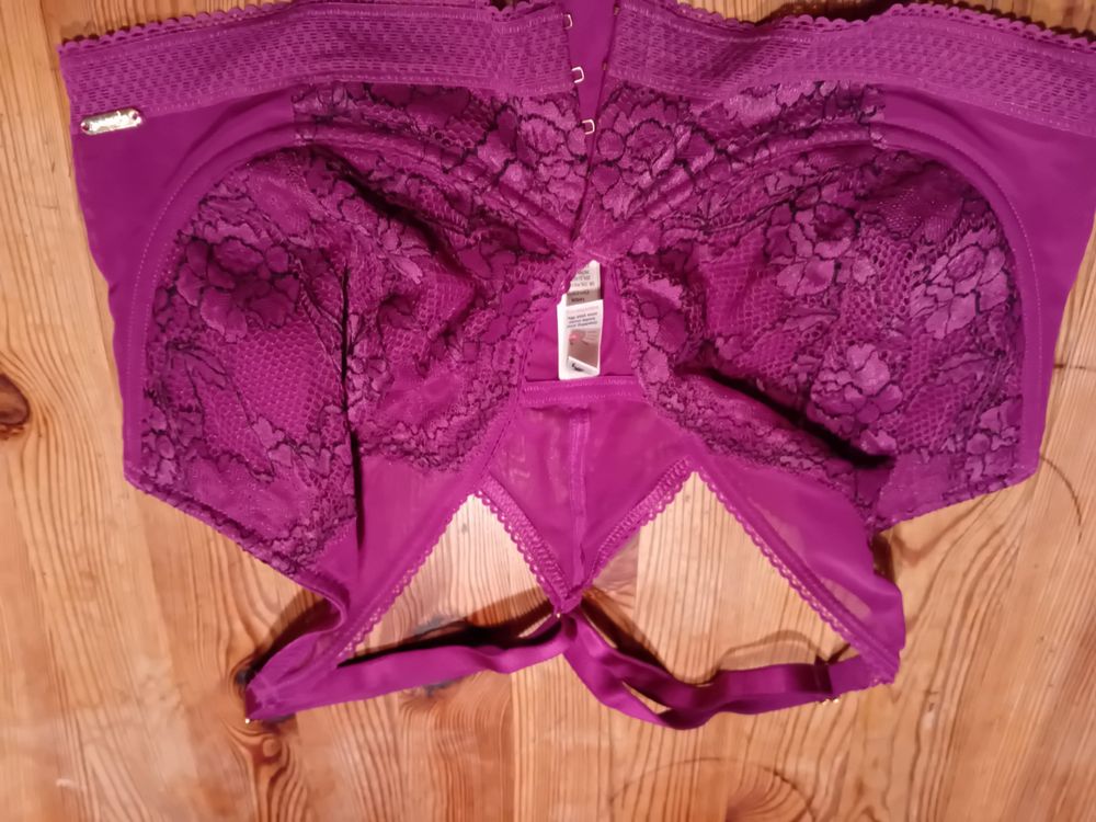 BH mit Vorderverschluss, Gr. 80F (Gebraucht) in Spiez für CHF 15 – mit ...