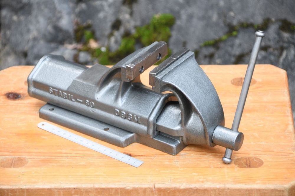 Schraubstock DRGM Stabil 80 (5.8kg) N125 (Neu (gemäss Beschreibung)) in ...