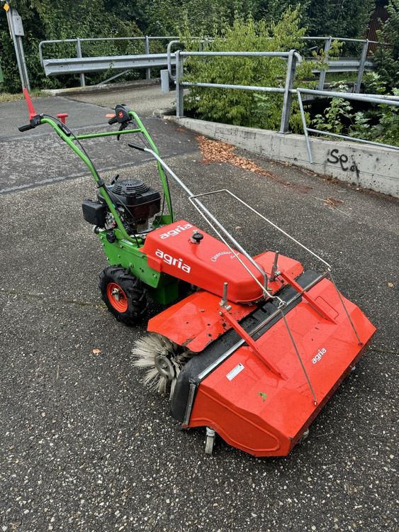 Agria Strassenwischmaschine mit Sammelbehälter (Gebraucht) in ettiswil ...